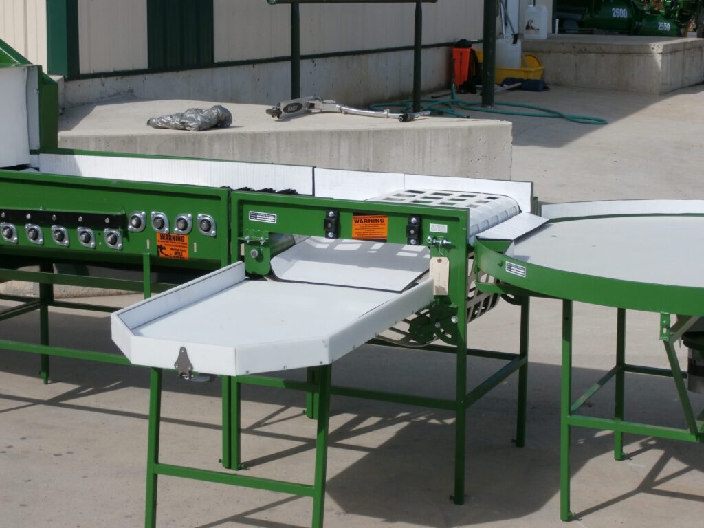 Side Packing Table for sizers - Martin's Produce Supplies